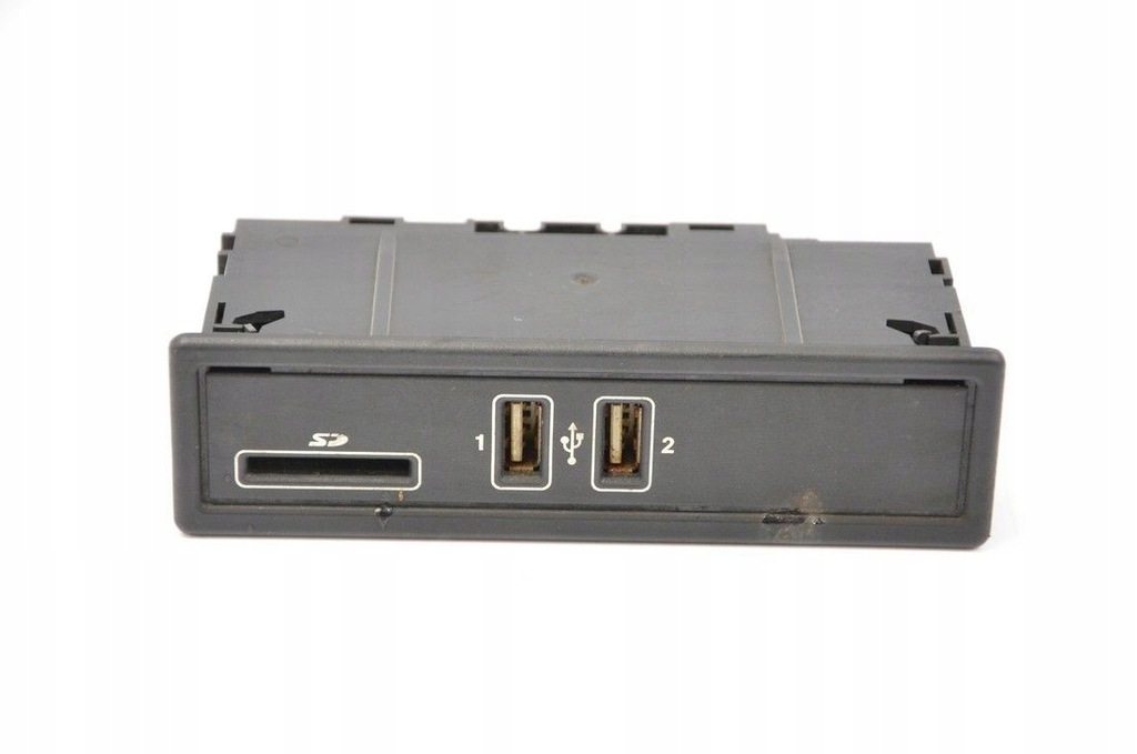 PANEL USB SD A2138200401 MERCEDES W213 W238 W205 - 9268492300 ...