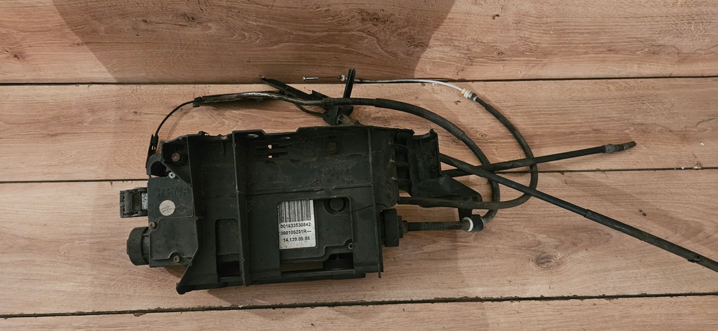 MECHANIZM HAMULCA RĘCZNEGO ELEKTRYCZNY RENAULT SCENIC II 2 360105231R - 14883499293 - oficjalne ...
