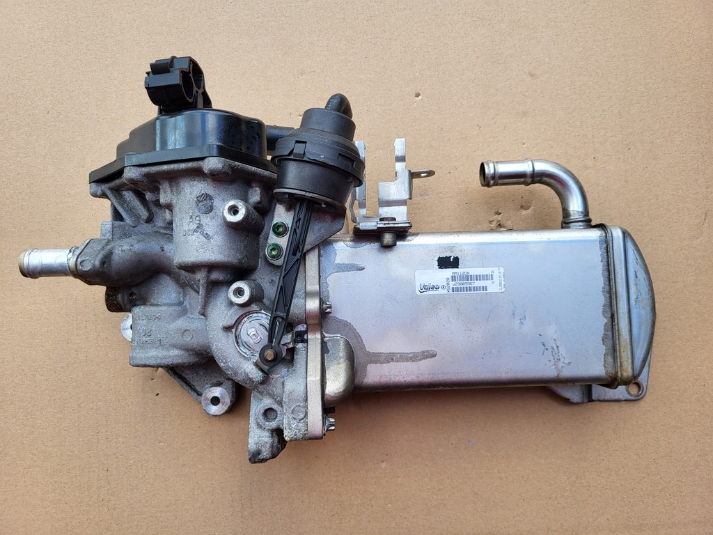 CHŁODNICA SPALIN ZAWÓR EGR AUDI A6 C7 2.0 TDI CGL - 13681515182 - oficjalne archiwum Allegro