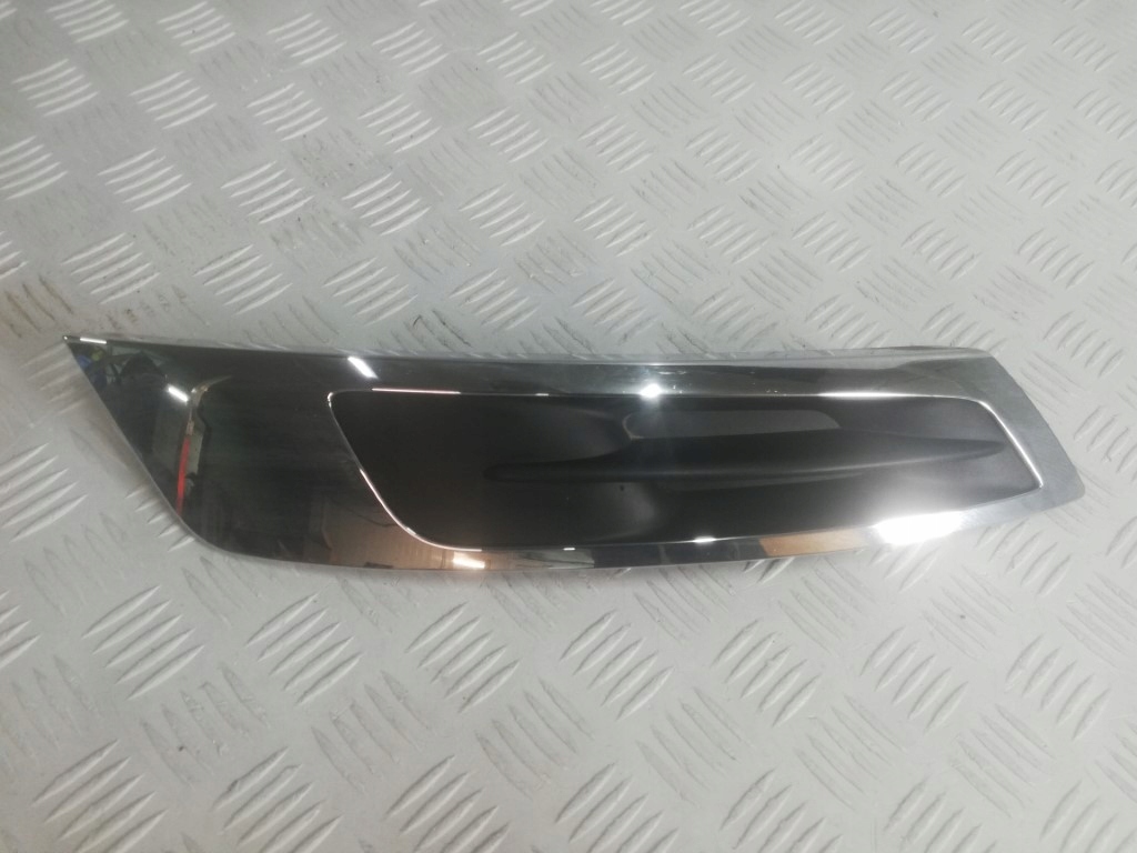 LISTWA ZDERZAKA PRAWA POD LAMPĘ CHROM PEUGEOT 5008 - 13614537120 ...