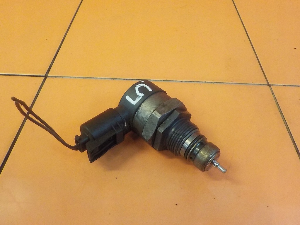 BMW X3 E83 2.0 D 07r 150KM M47 zawor cisnienia paliwa 0281002481 ...