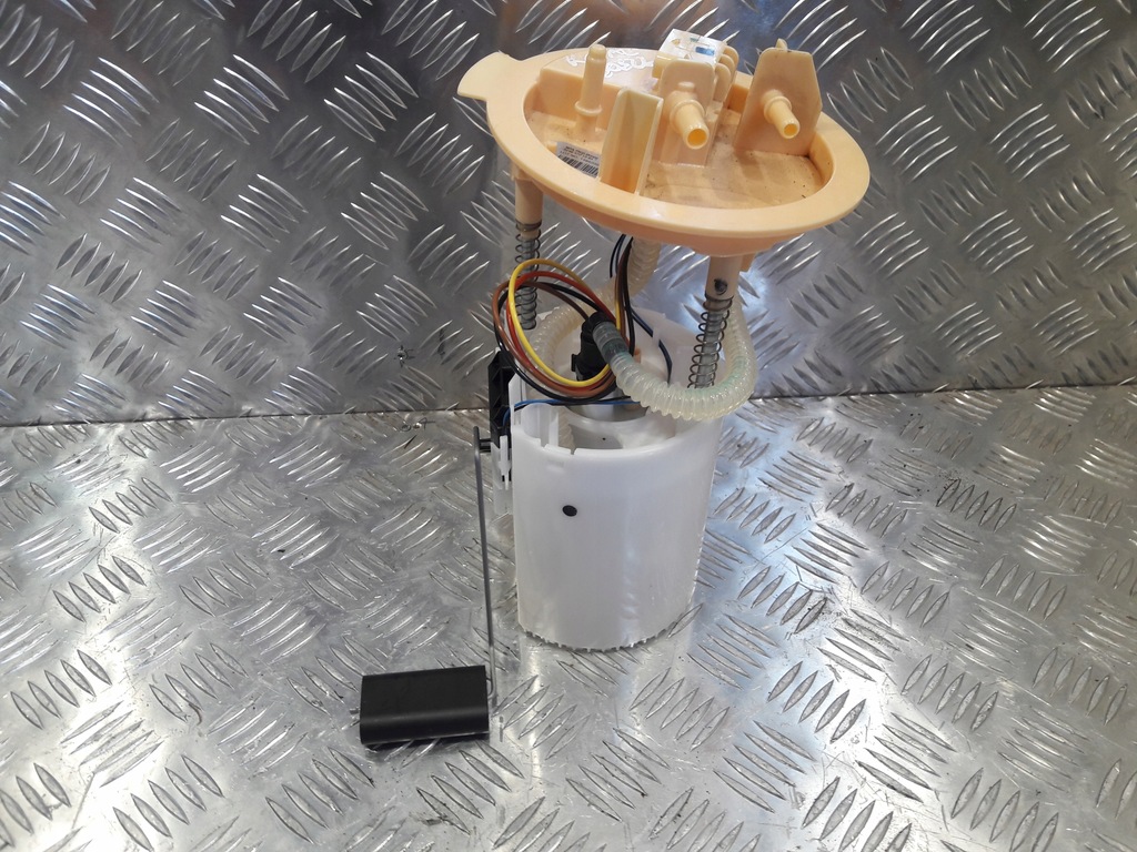 MERCEDES CLA W117 2.2CDI 2017R POMPA PALIWA ORG.A2464701494 ...