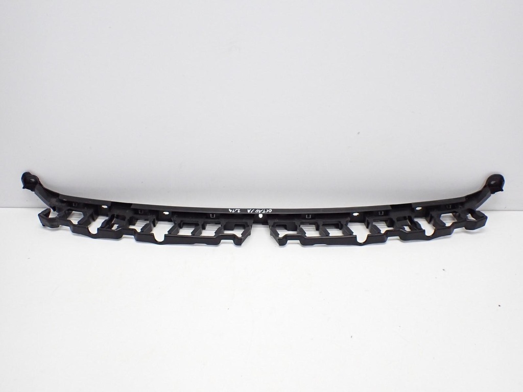 ŚLIZG MOCOWANIE ZDERZAKA TYŁ 5E7807863 KOMBI SKODA OCTAVIA IV 5E3 21R ...