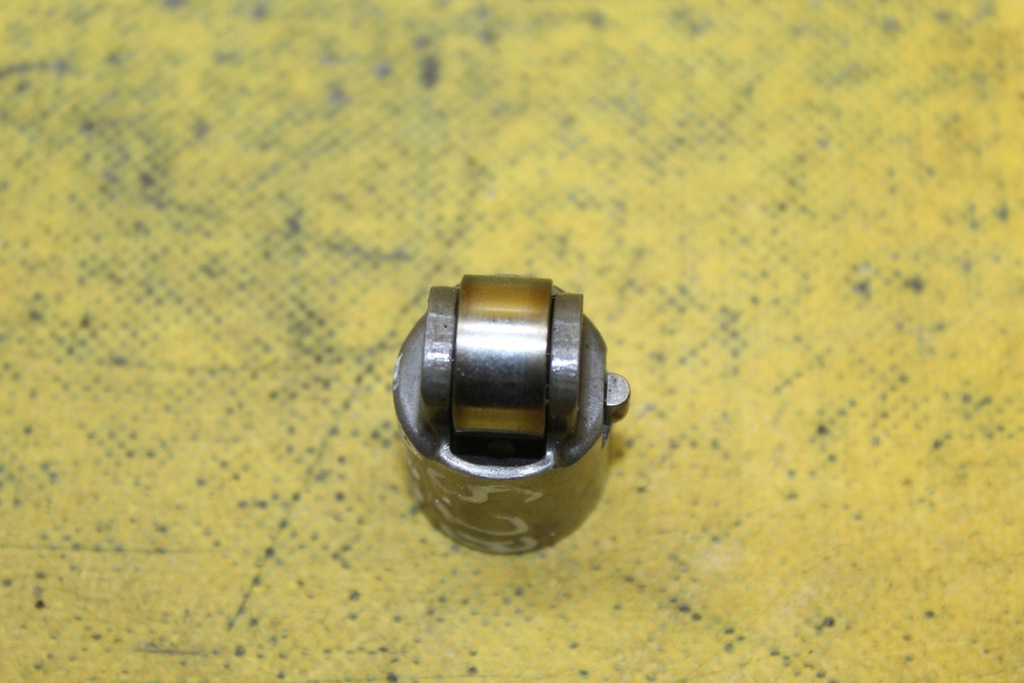 POPYCHACZ POMPY PALIWA A8 S8 D3 5.2 FSI 03H127307A - 8846338434 ...