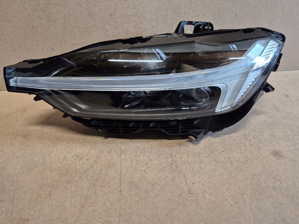 VOLVO XC60 LIFT LAMPA REFLEKTOR FULL LED LEWY EUROPA 32337384 ...