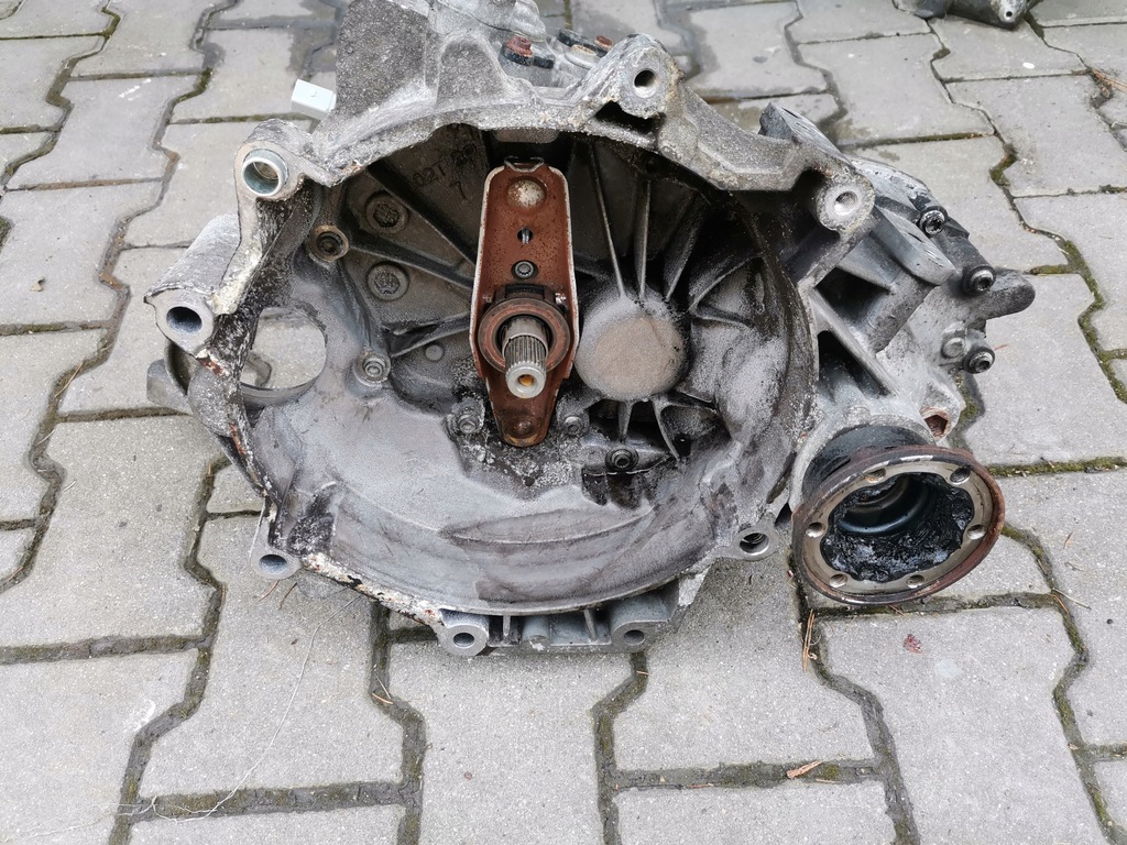 SKRZYNIA BIEGÓW 02T301103AC VW POLO IV 1,4B - 12535865436 - oficjalne ...