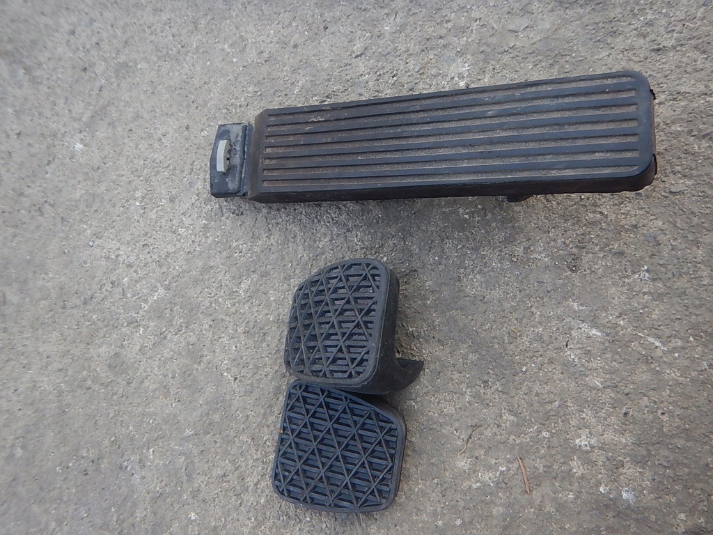 MERCEDES W124 NAKŁADKA PEDAŁU GUMA gazu - 10622230684 - oficjalne ...