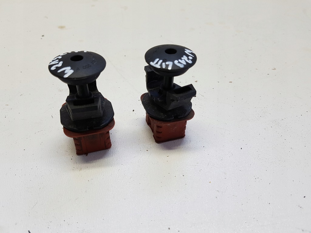 MERCEDES W213 LIFT Mocowanie chłodnicy A0009912595 - 10702418037 ...