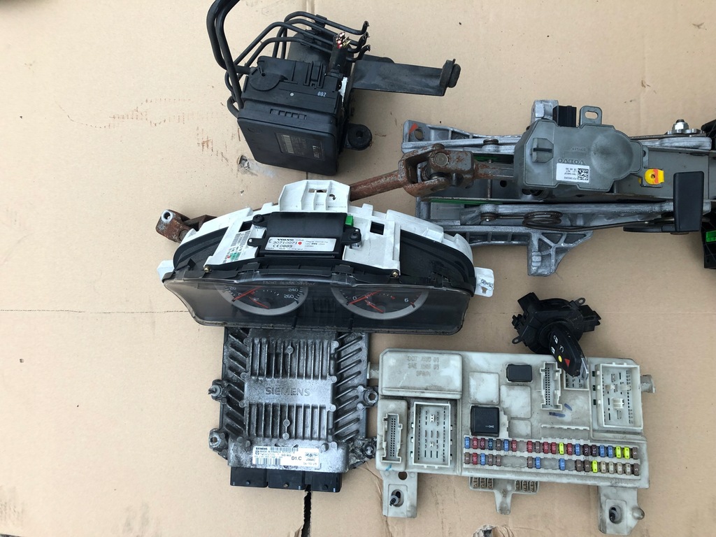 ZESTAW STARTOWY 2.0 D 136KM VOLVO S40 DO ODPALENIA - 13056626003 - oficjalne archiwum Allegro