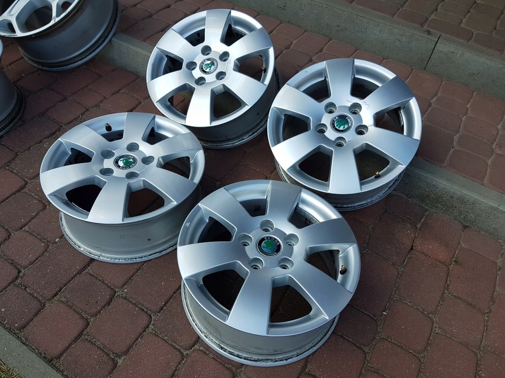 felgi aluminiowe 15 Skoda Octavia II III VW Golf V - 14029563833 ...