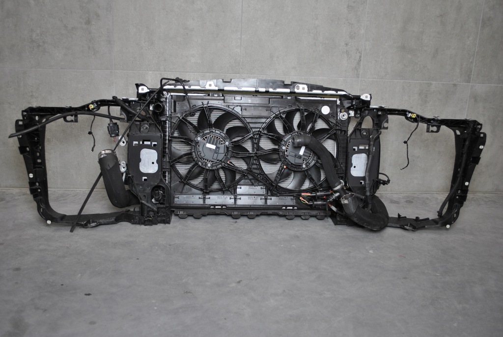 PAS PRZEDNI CHŁODNICE PORSCHE MACAN S DIESEL - 13246325525 - oficjalne ...