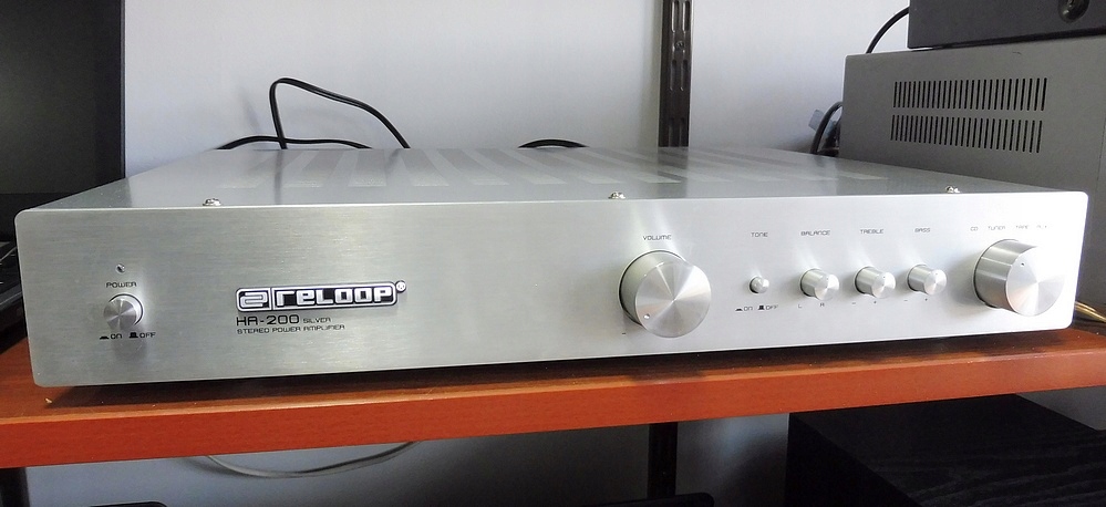 Купить Стереоусилитель RELOOP HA-200 2 x 120 Вт: отзывы, фото и ...