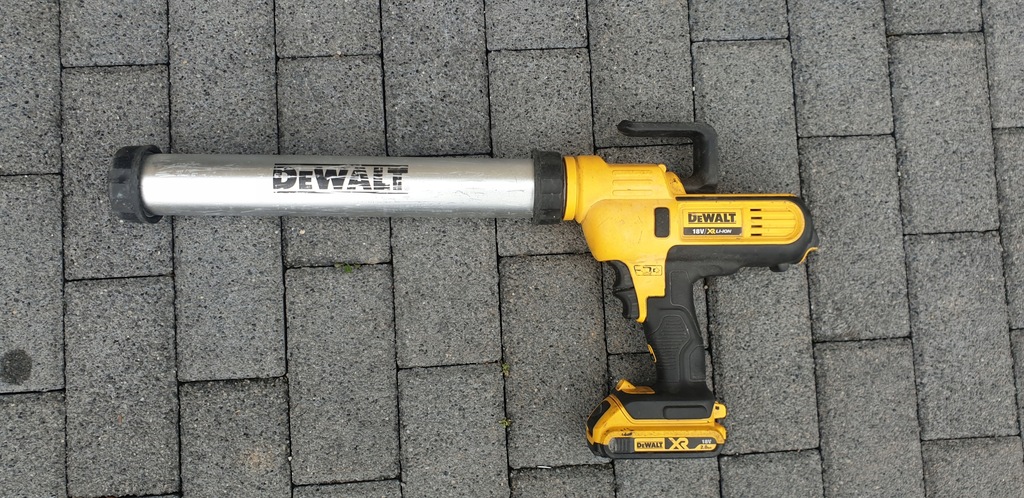 Pistolet wyciskacz kleju mas Dewalt DCE580 2019 - 8815420030 ...