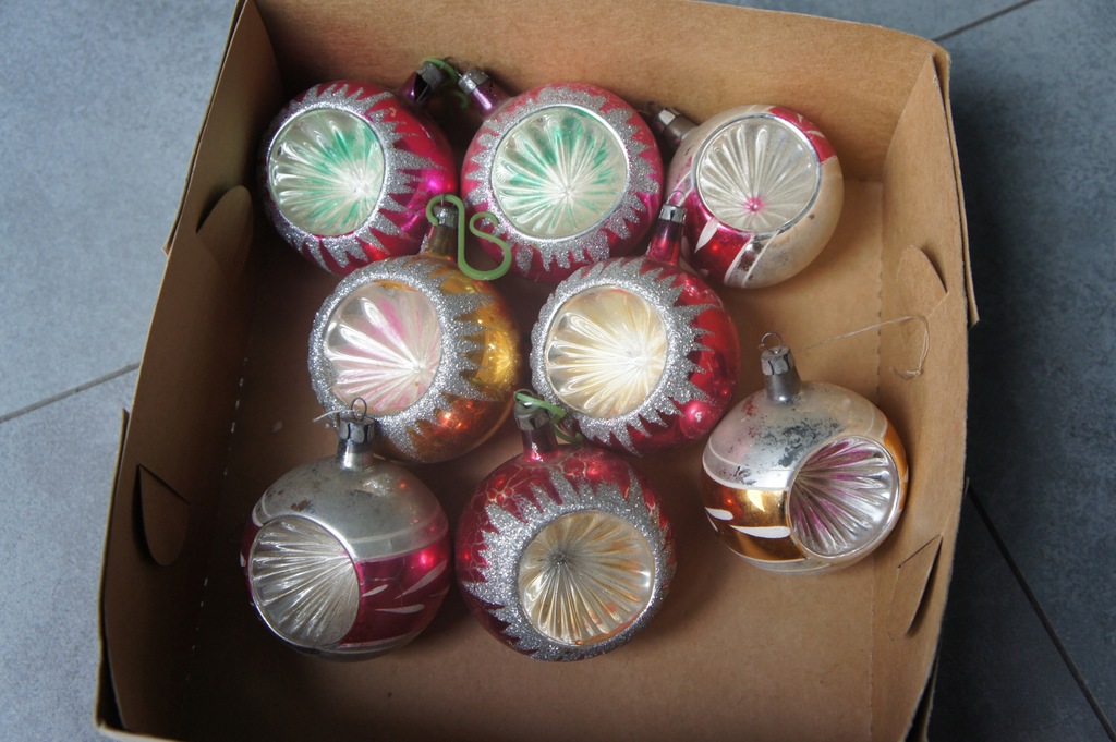 BOMBKI CHOINKOWE PRL=Z DZIURAMI,WGŁĘBIENIAMI- HIT - 12997478468 ...