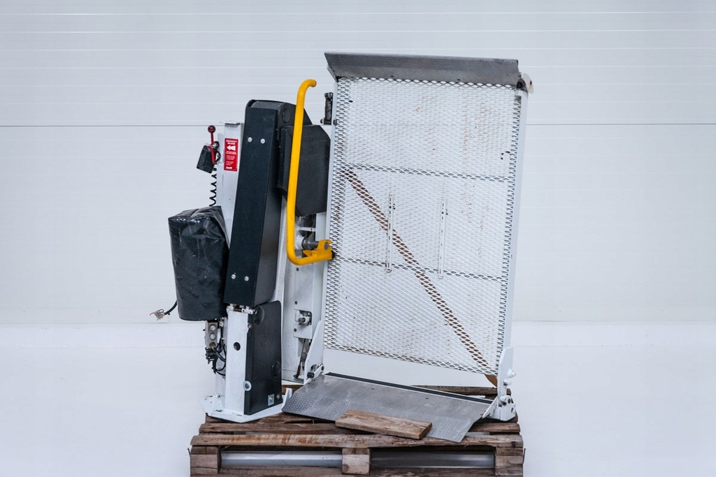 Winda samochodowa dla wózków inwalidzkich - 9868542895 - oficjalne ...