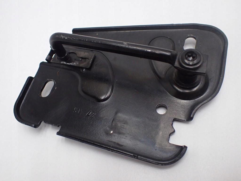 ZAMEK RYGIEL MASKI LEWY ORYGINAŁ AUDI A3 8V 15R - 12618615474 - oficjalne archiwum Allegro