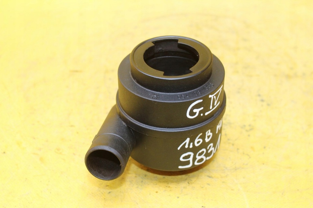 ODMA OLEJOWA VW GOLF IV 1.6 8V APF 06A103465B - 8363979605 - oficjalne ...