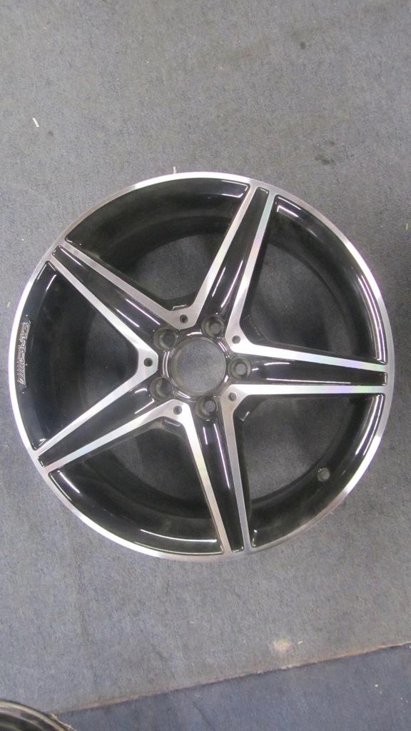 FELGA ALUMINIOWA MERCEDES W205 A2054011200 AMG - 13072050386 - oficjalne archiwum Allegro