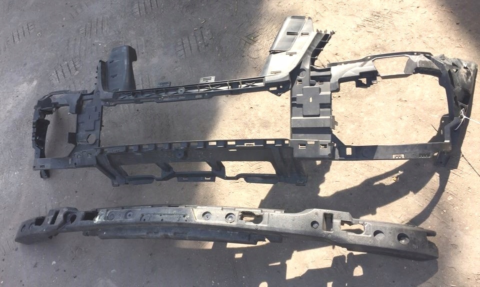 Mercedes ML W164 Lift Wzmocnienie Zderzaka Stelaż - 8472675472 ...