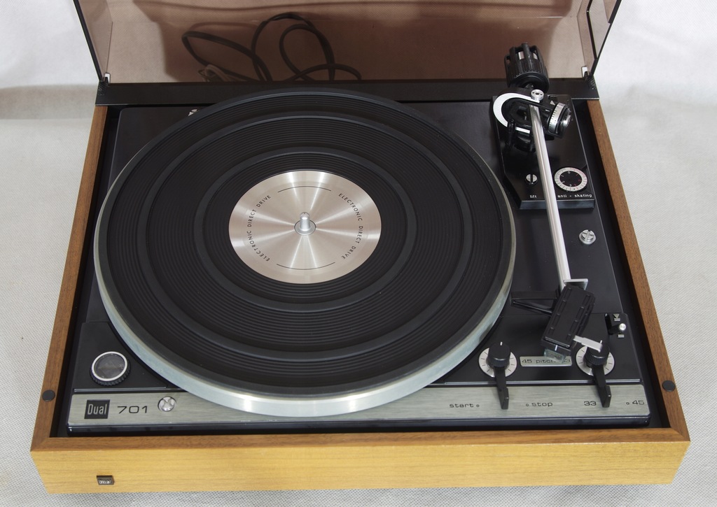 Купить Легендарный проигрыватель Dual CS 701, Ortofon M20E: отзывы ...