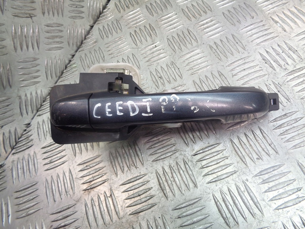 KLAMKA PRAWA PRZEDNIA ZEWNĘTRZNA CEED I 5K - 10983534804 - oficjalne archiwum Allegro