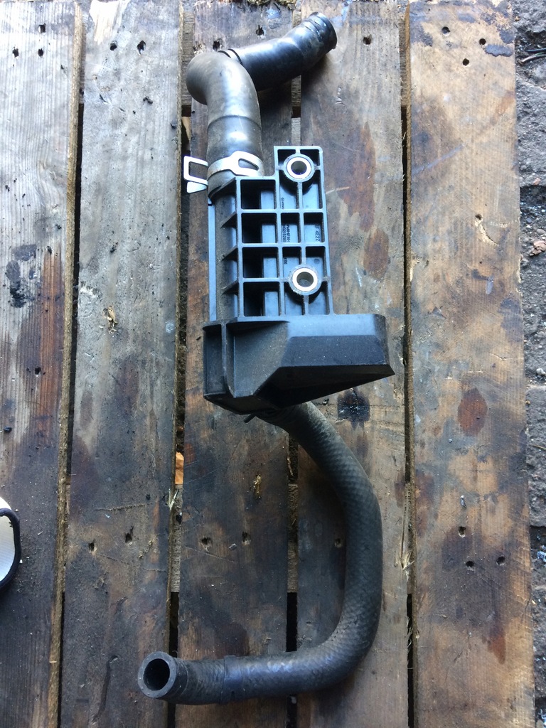 MAZDA 6 GJ 2,2D 17R KRÓCIEC WĄŻ WODY SH0215290 - 8647636997 - oficjalne ...