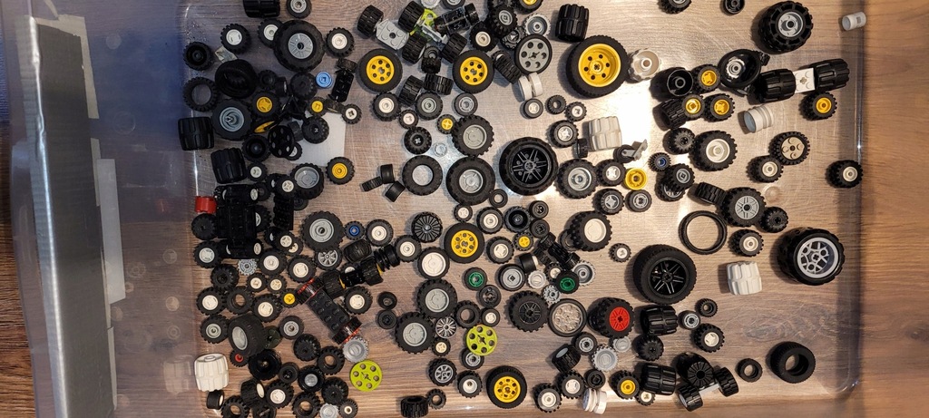 Mix Lego koła , opony 0,6kg od 1 zł BCM ! - 12722575014 - oficjalne ...