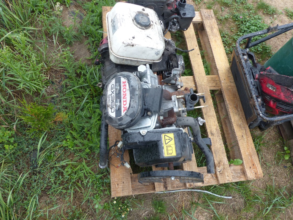 SILNIK SPALINOWY HONDA GX 360 2 CYLINDRY - 7513554339 - oficjalne archiwum Allegro