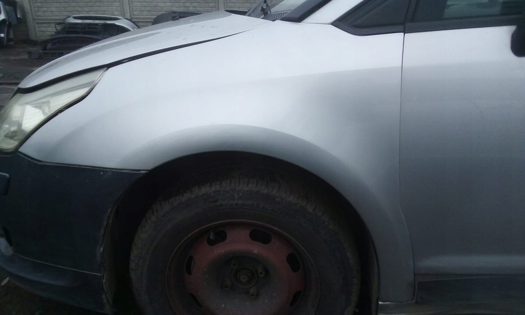 Citroen C4 1 04-10 BŁOTNIK LEWY przedni przód kod lakieru EZR ...