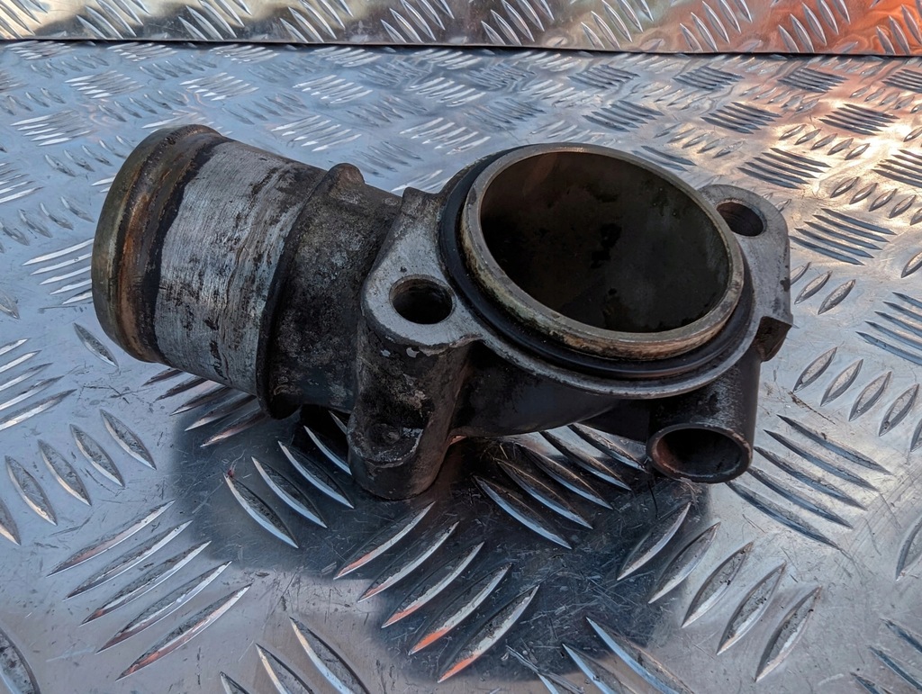 KOLANKO PRZEWÓD CHŁODNICY RETARDERA SCANIA R - 13842870884 - oficjalne ...