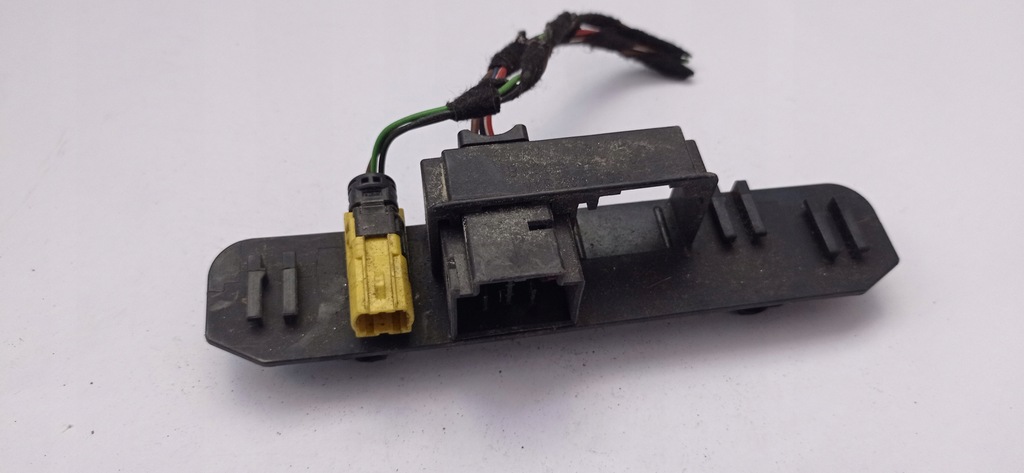 KOSTKA WTYCZKA ZŁĄCZE AUDI VW 5Q0937546 - 11965098073 - oficjalne ...