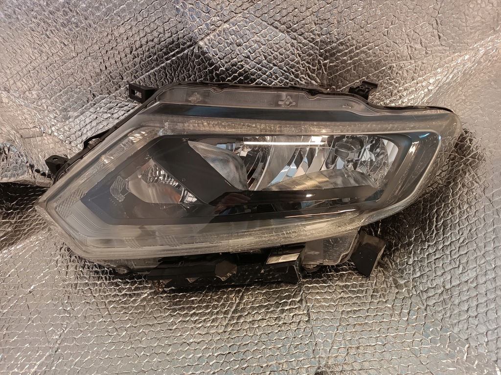 LAMPA LEWA NISSAN X-TRAIL T32 LIFT PRZÓD ZWYKLA - 13855585143 ...