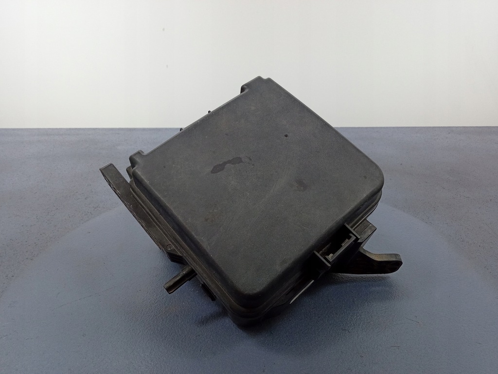 HYUNDAI I30 I SKRZYNKA BEZPIECZNIKÓW 18790-01030 - 13413852762 ...