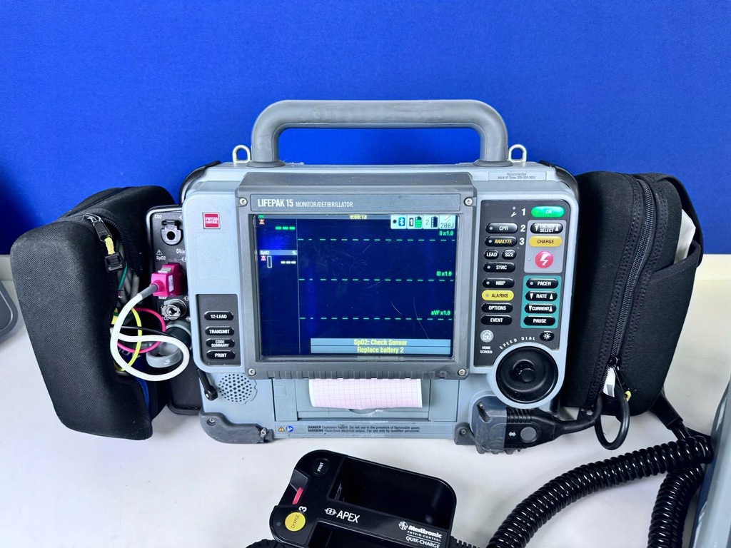 Defibrylator LIFEPAK 15 Medtronic EKG 12 2009r. - 15133957244 ...