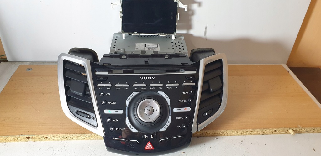 RADIO CD FORD FIESTA MK7 SONY KOMPLET EKRAN - 14502163003 - oficjalne ...