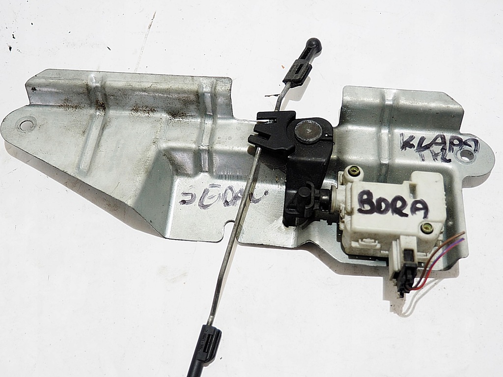 BORA SEDAN SIŁOWNIK ZAMKA KLAPY TYLNEJ 1J5827425D - 12427593710 ...