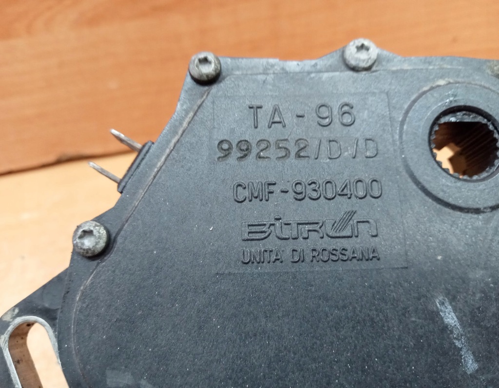 CZUJNIK POZYCJONER SKRZYNI RENAULT CMF-930400 - 12345077137 - oficjalne ...