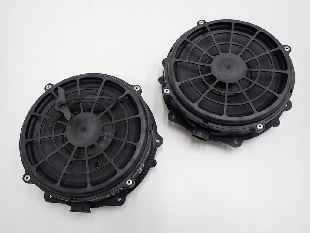 GŁOŚNIK WZMACNIACZ SUBWOOFER BOSE PORSCHE TAYCAN - 12255381906 ...