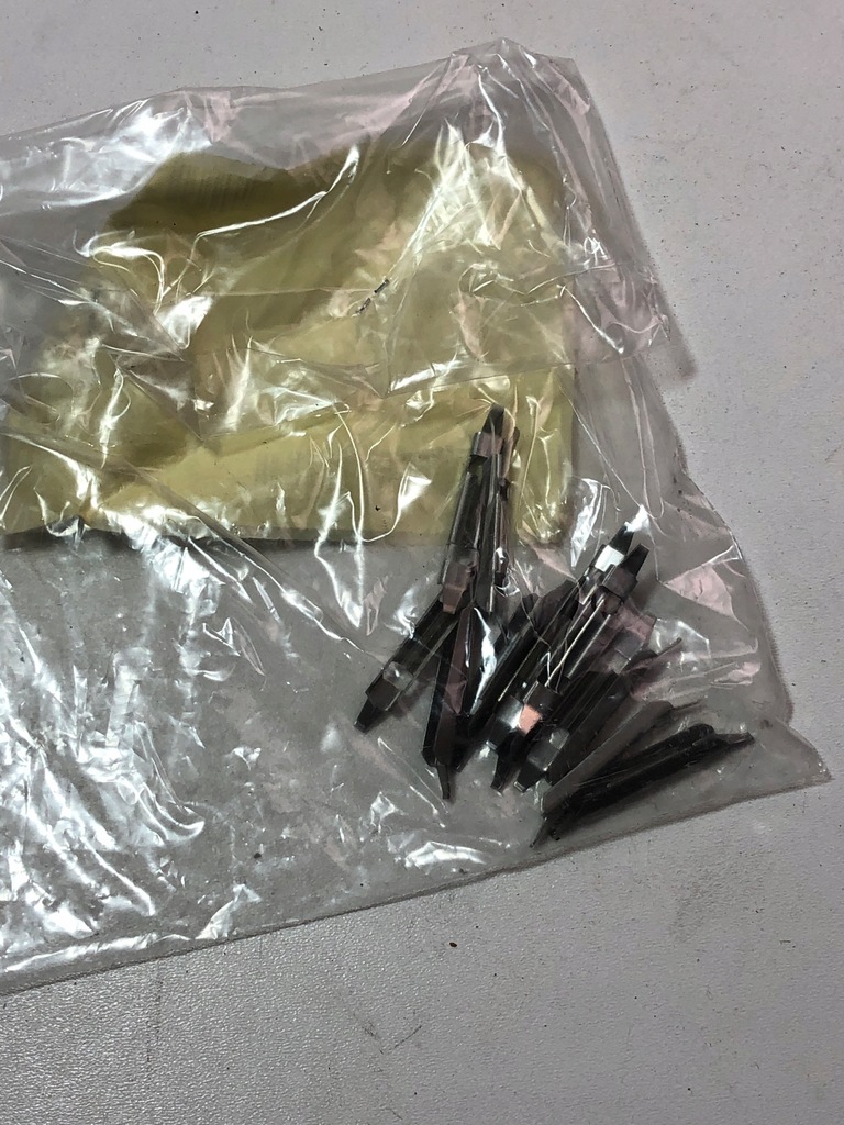 Klamra spinka grilla atrapy 10SZT 7L5018897A AUDI - 12636646970 ...