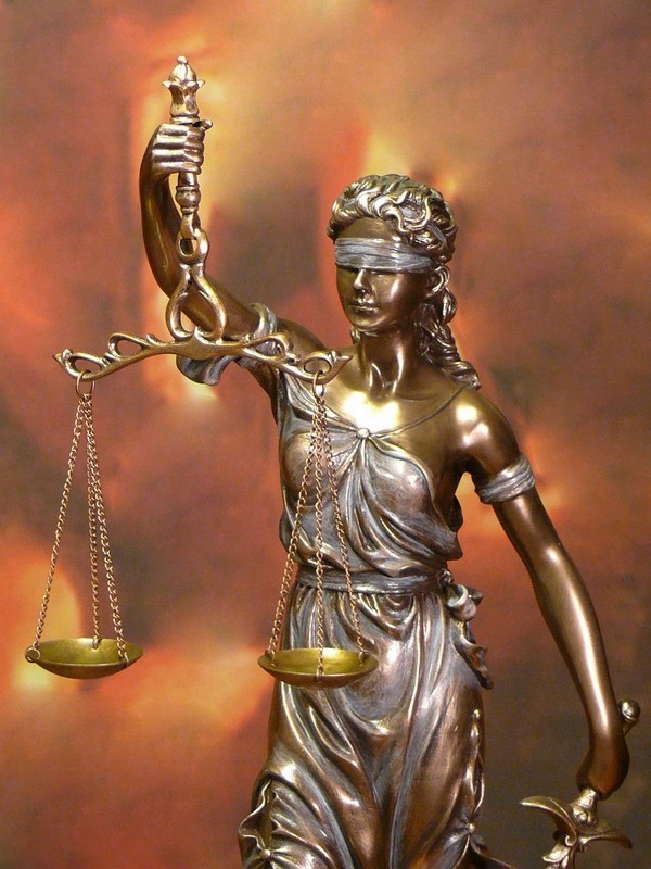 PIĘKNA TEMIDA Bogini sprawiedliwości figurka - 7519052209 - oficjalne ...