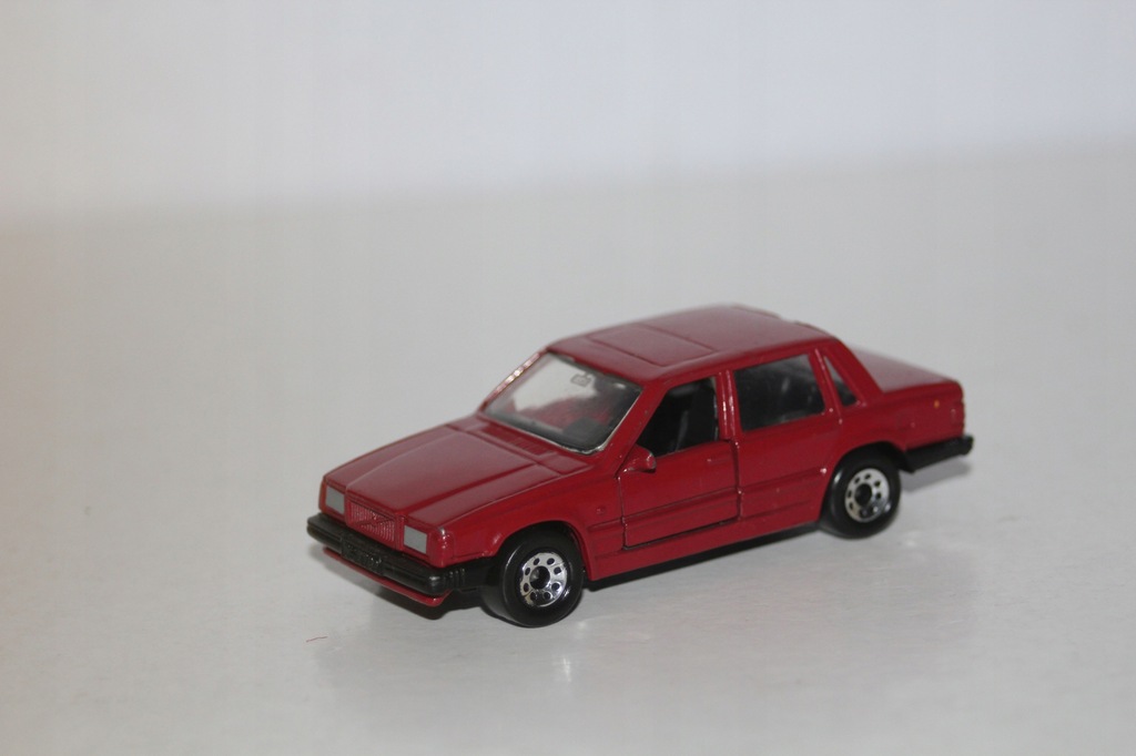 MATCHBOX VOLVO 760 1986r 1/62 - 14478673238 - oficjalne archiwum Allegro