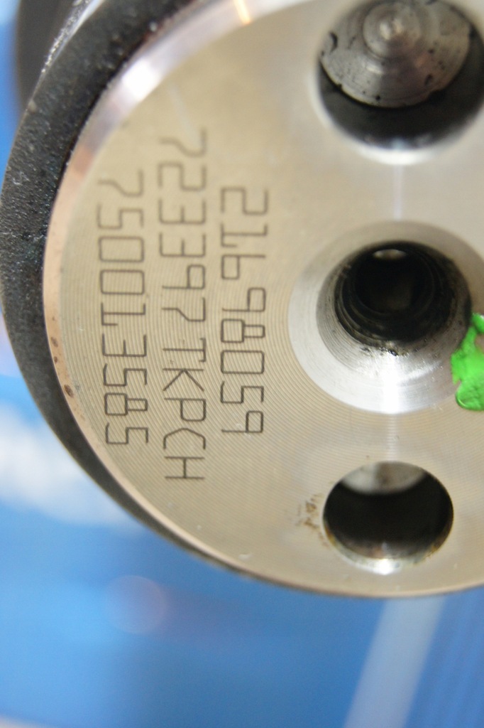 VOLVO FH4 wałek rozrządu D13K 21698059 - 7807092136 - oficjalne ...