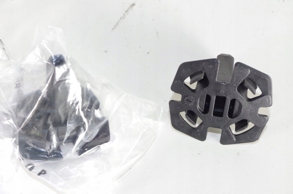 BMW G20 G30 G11 MOCOWANIE UCHWYT CHŁODNICY 8482944 - 10139051982 ...