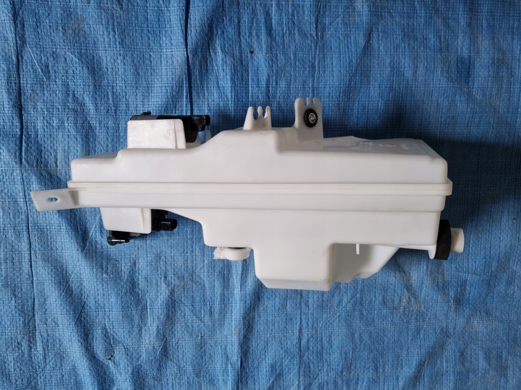 VOLVO XC90 II ZBIORNIK SPRYSKIWACZY 31349385 - 11854880580 - oficjalne ...