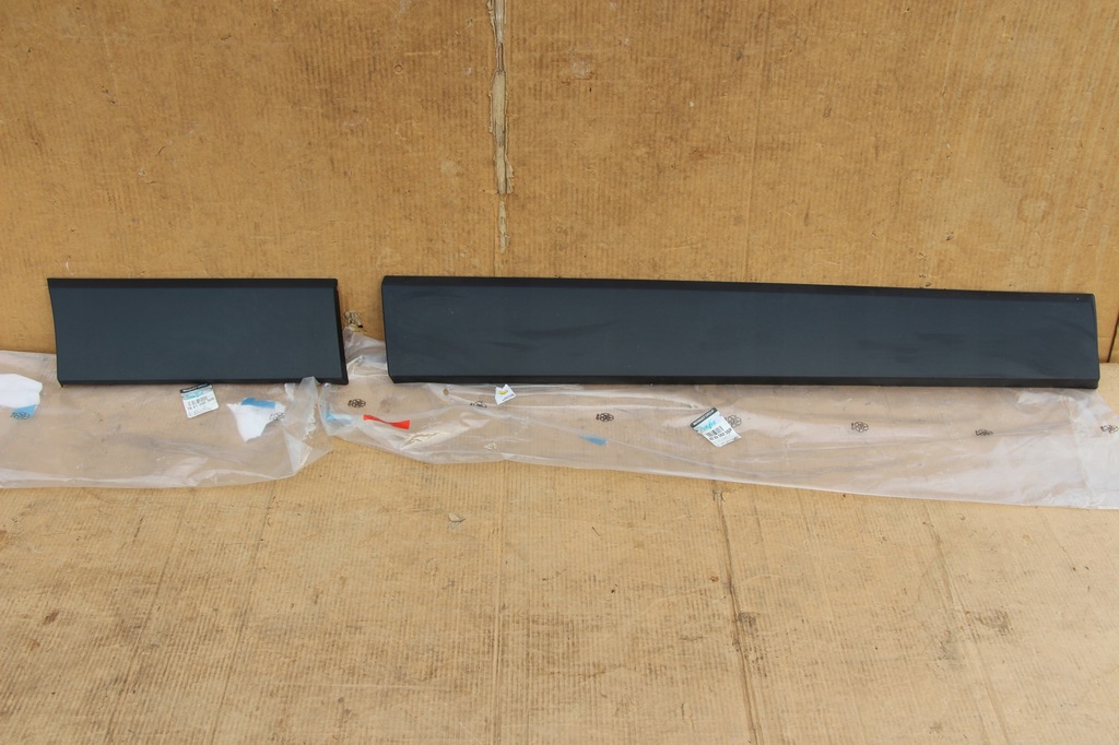 NOWA TRAFIC III VIVARO B LISTWA BOCZNA PRAWA drzwi przesuwne błotnik ...