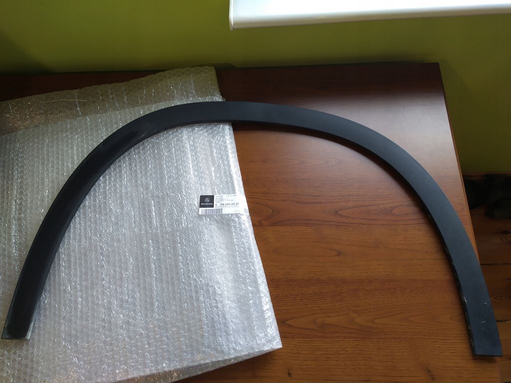 MERCEDES GLA Listwa błotnika PP A1568852422 - 8698984428 - oficjalne ...