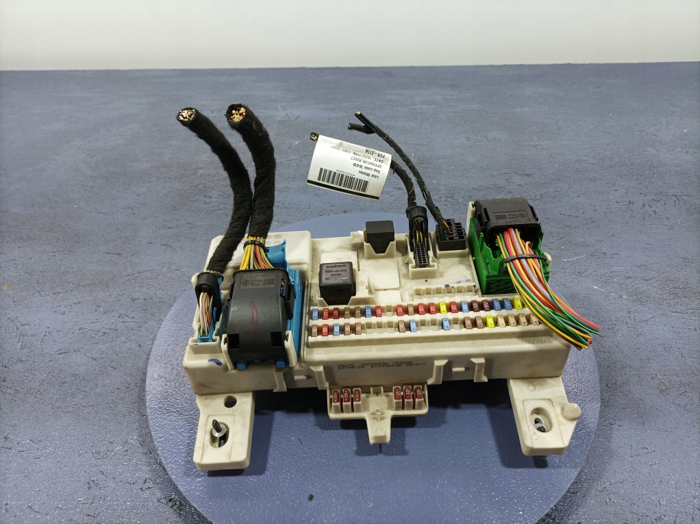 VOLVO V50 S40 II SKRZYNKA BEZPIECZNIKÓW MODUŁ BSI 30728906 - 15833072767 - oficjalne archiwum ...