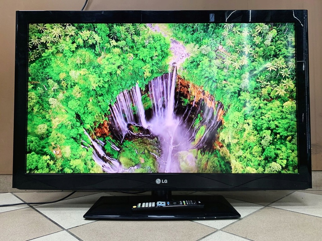 Telewizor 42" LG 42LD550 Full HD |PILOT| - 12478378934 - oficjalne archiwum Allegro