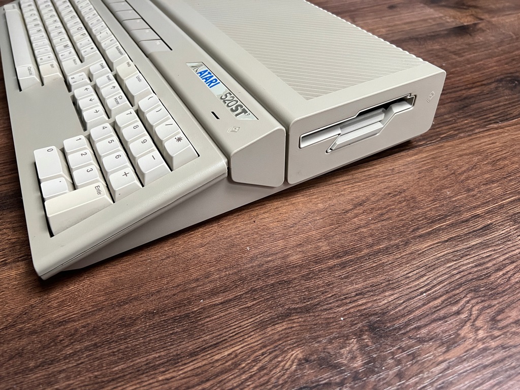 Komputer Atari 520 STF - 12285964838 - oficjalne archiwum Allegro