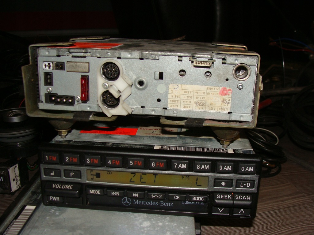 RADIO BECKER GRAND PRIX BE1432 MERCEDES 124 W126 - 12235867519 ...